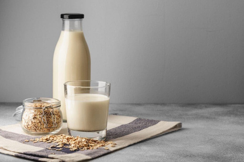 Healthy Benefits of Oat Milk: An Overview - El Paso, TX | Sciatica Pain ...